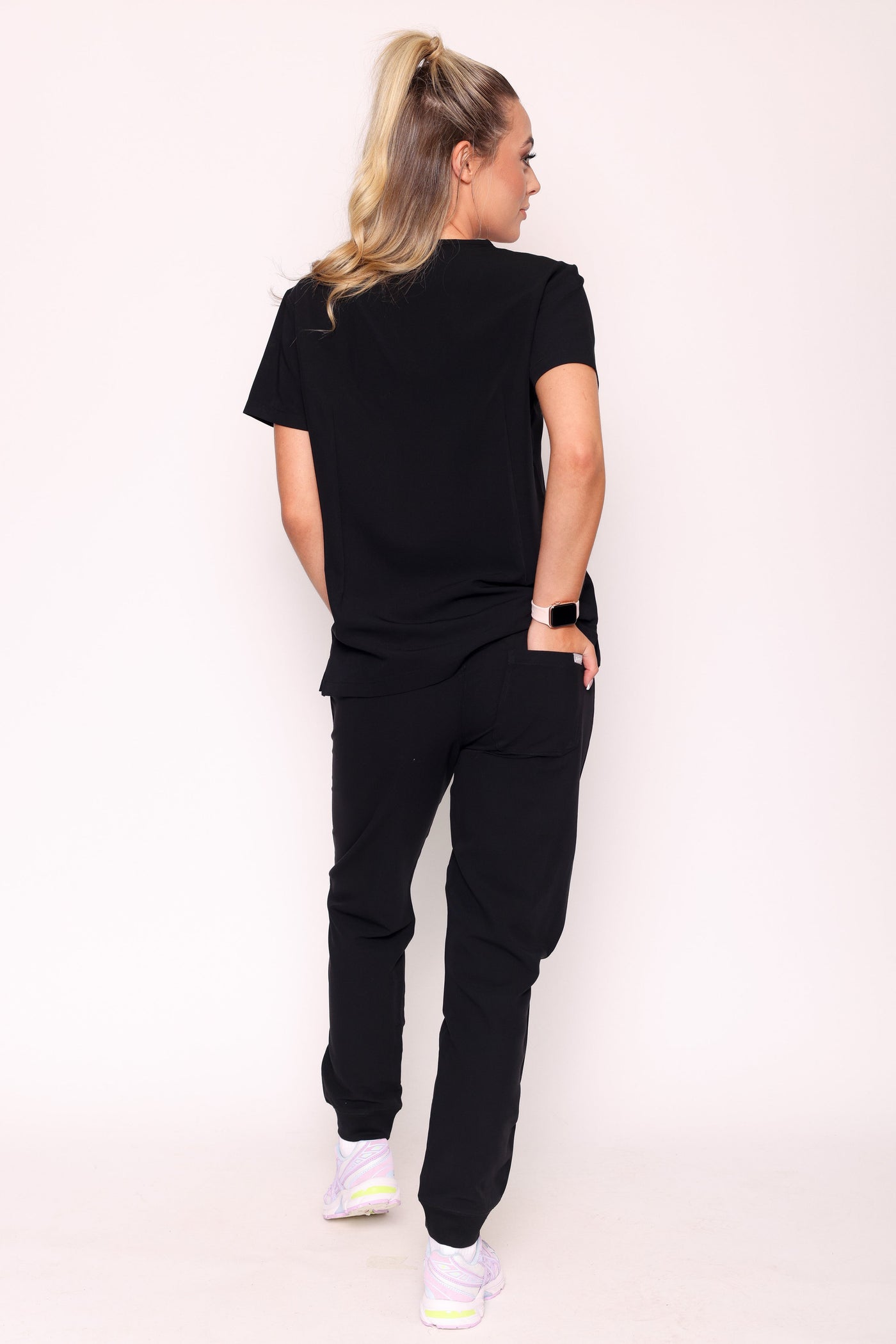 Nova & Neo Women's Simki Scrub Set | Black